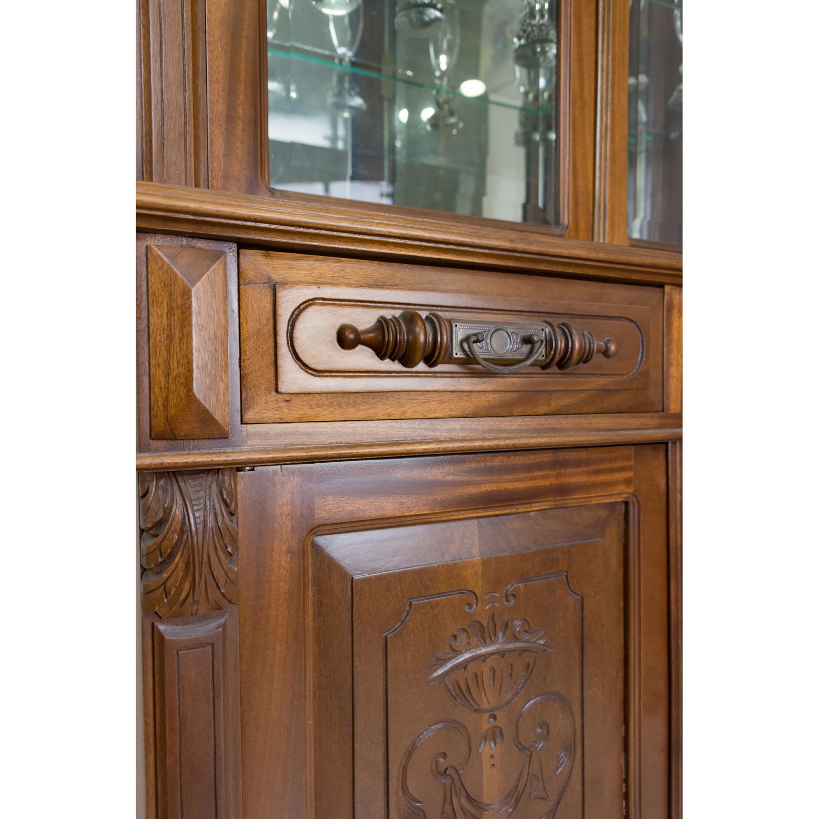 Living-room furniture Showcases - Breakfront