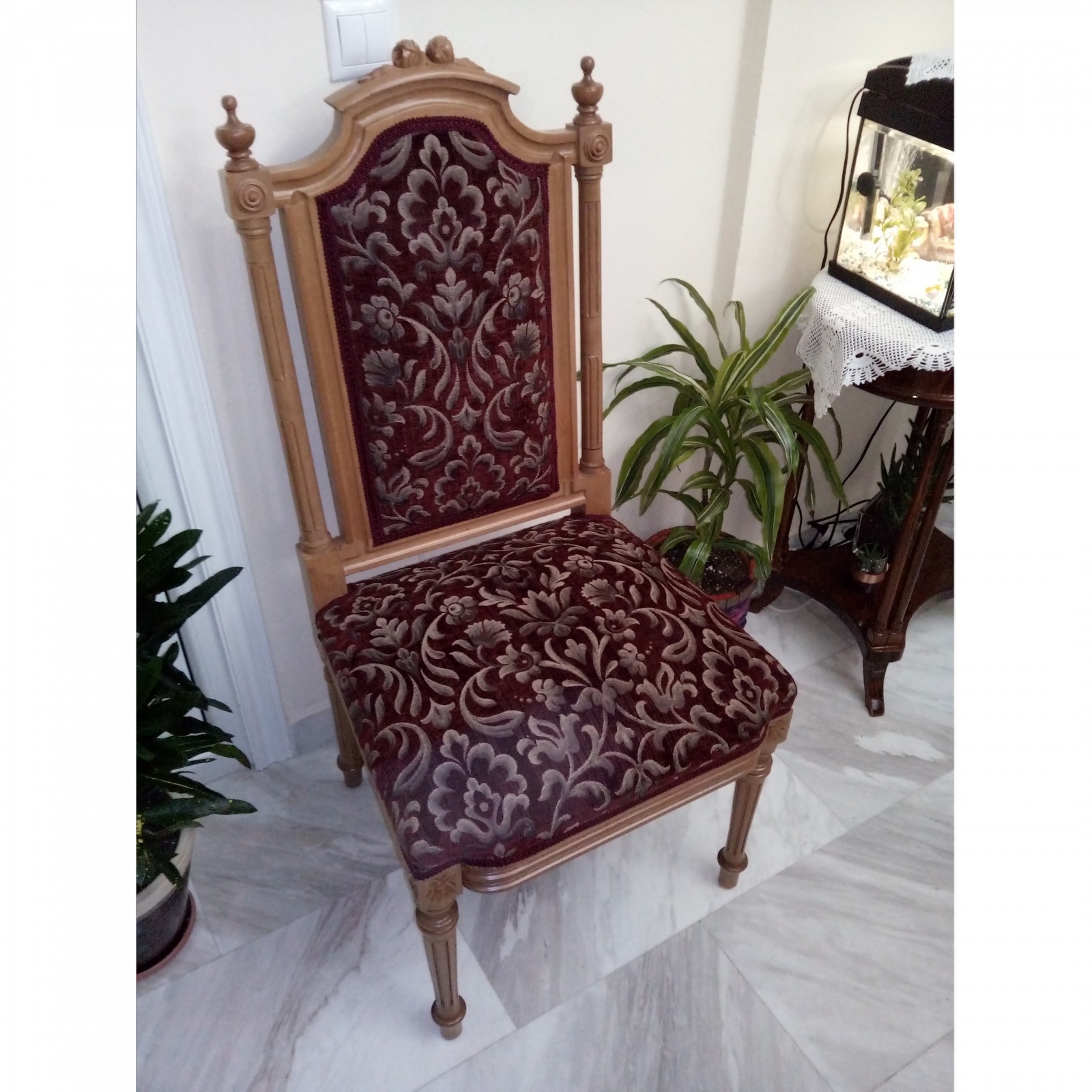 Living-room furniture Chairs - Chair